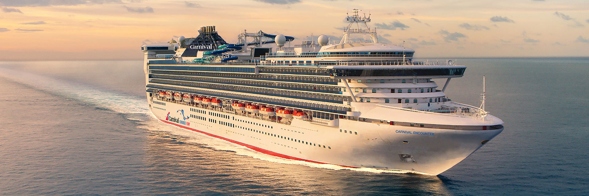 4-Day Airlie Beach Cruise from Brisbane - Carnival