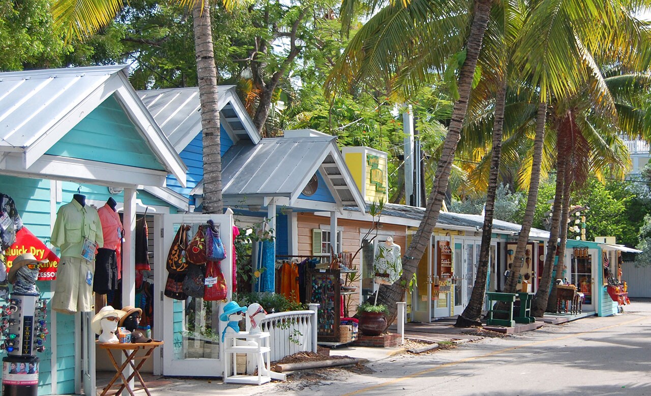 8 Reasons You Should Go To The Beach This Fall